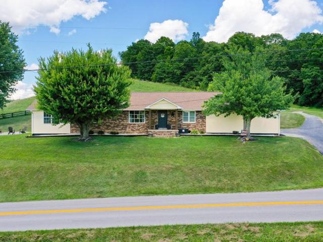 641 State Highway 3444, Annville, KY 40402