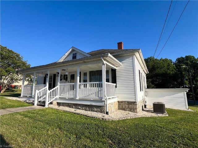 641 Sunset Drive