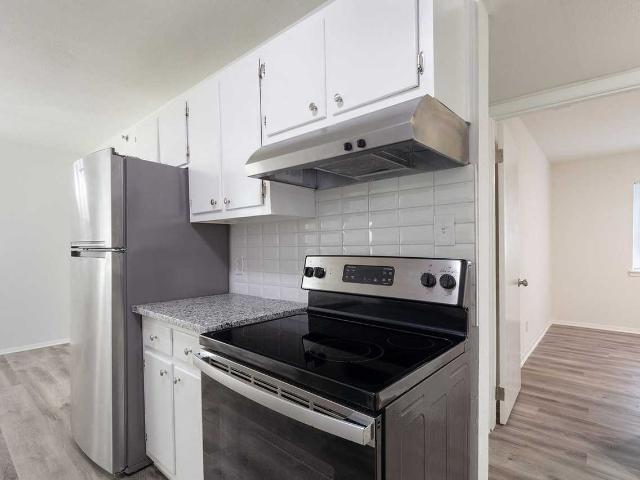 641 Powder Springs Smyrna LLC 1 Bedroom Apartment for Rent at 641 Powder Springs St Se, Smyrna, GA 30080