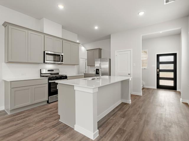 641 Pomegranate Lane