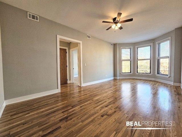 641 W Oakdale Bed Ave Unit 3, Chicago, IL 60657