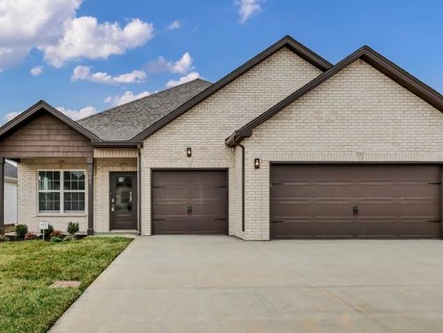641 Woodrush Dr, Clarksville, TN 37040