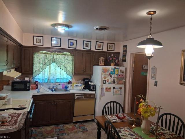 641 Table Rock RD