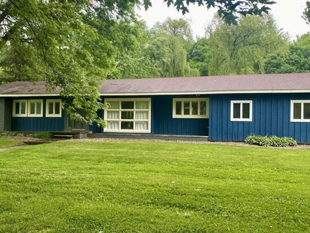 641 Tracey Ln, Brighton, MI 48114