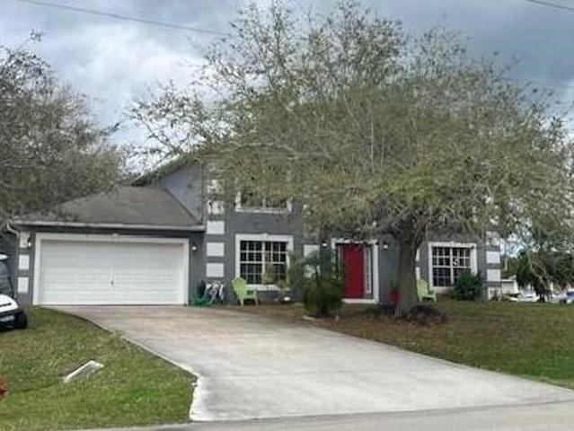 641 Tulip Dr, Sebastian, FL 32958