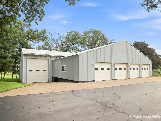 6424 Mccullom Lake Road