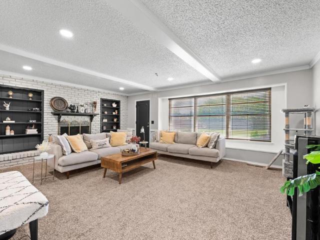 6424 N Sterling Drive