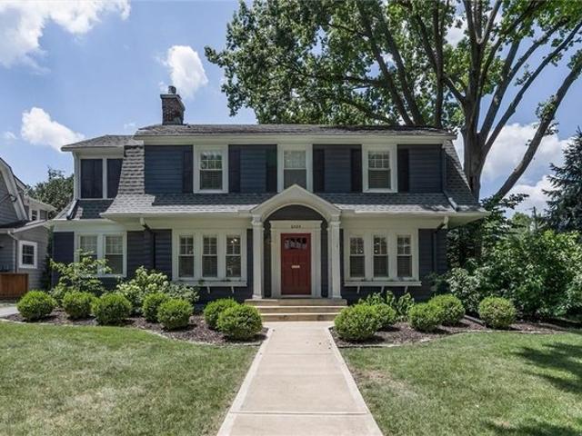 6424 Jefferson St, Kansas City, MO 64113