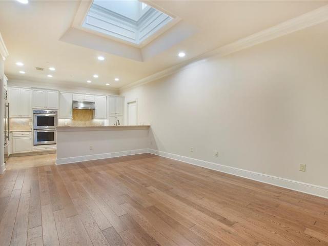 6425 Bandera Avenue # 2E