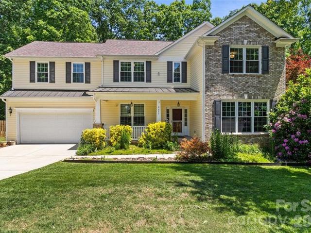 6425 Colonial Garden Dr, Huntersville, NC 28078