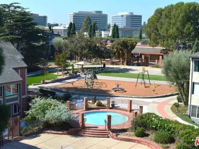6425 Green Valley Cir Unit 300, Culver City, CA 90230