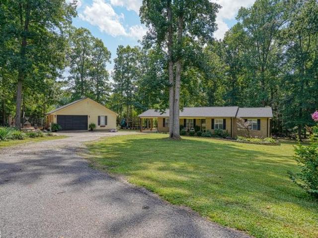 6425 Greenfield Dr, Spartanburg, SC 29303