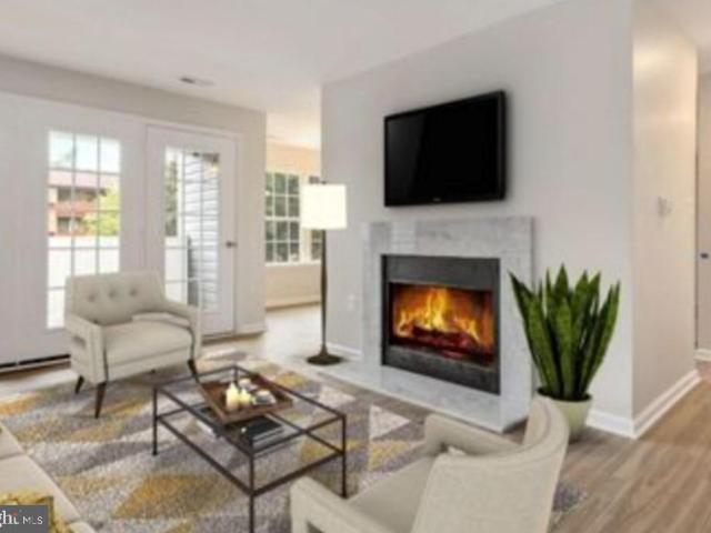 6425 Richmond Highway # 301