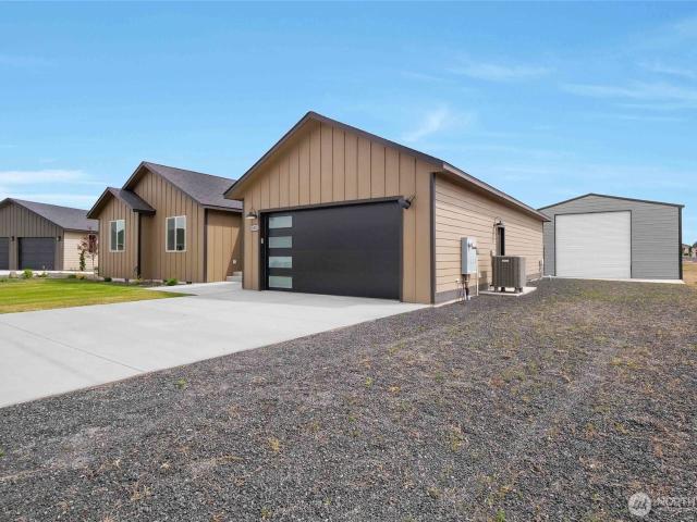 6425 Road 2.15 ne