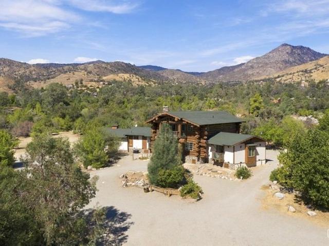 6425 Wofford Blvd, Wofford Heights, CA 93285