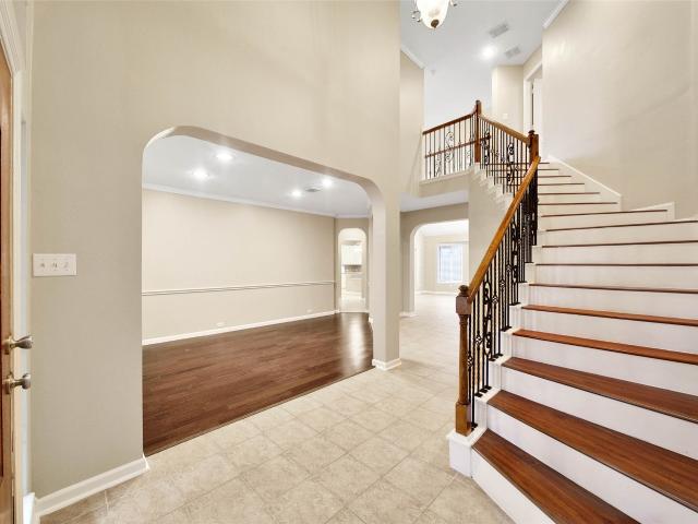 6426 Middlelake Court