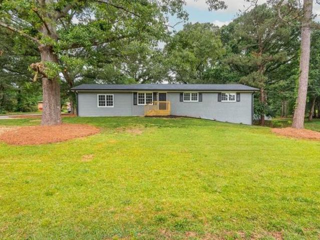 6426 Cowan Mill Rd, Winston, GA 30187