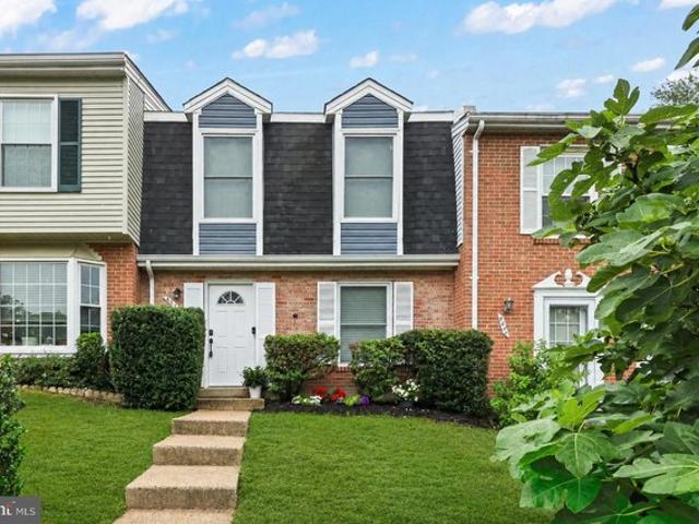6426 Silver Ridge Cir, Alexandria, VA 22315