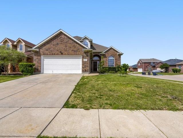 6427 Miranda Dr, Fort Worth, TX 76131