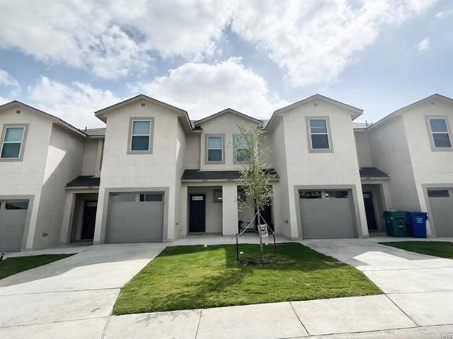 6427 Luglio Ln, San Antonio, TX 78233