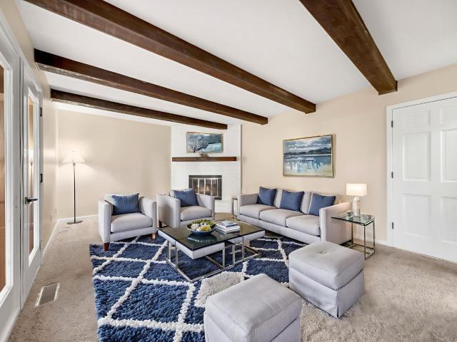 6427 Londonderry Lane