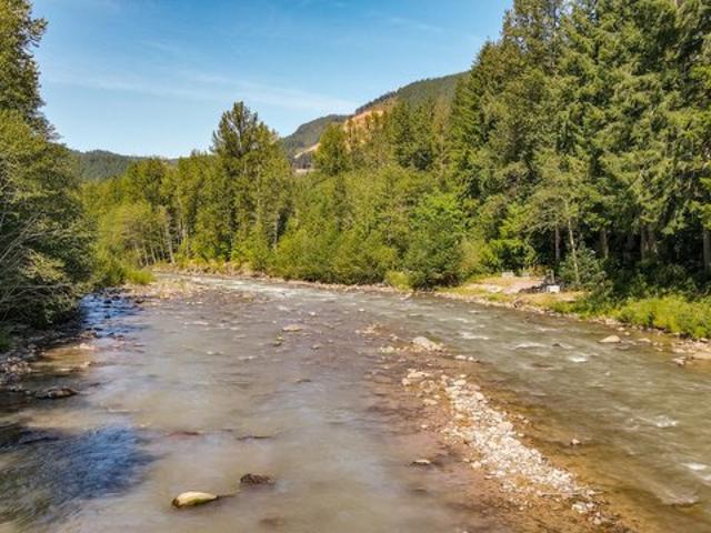 64281 E Brightwood Loop Rd, Brightwood, OR 97011
