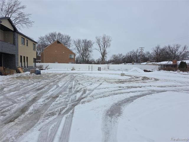 6428 N Inkster Road