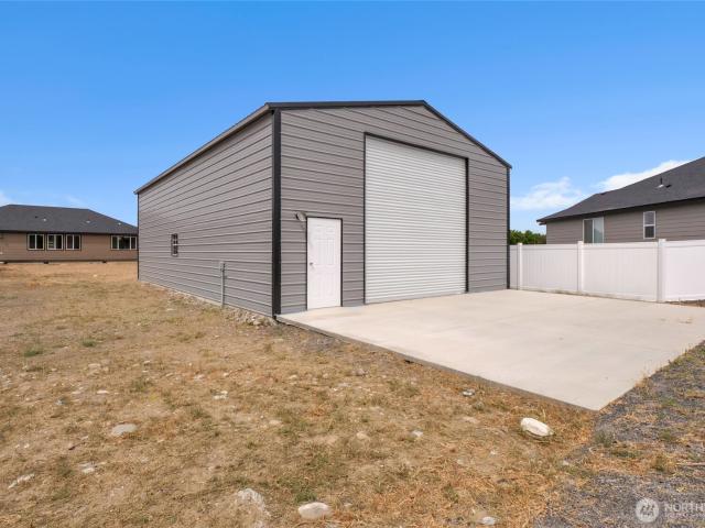 6428 Road 2.05 ne