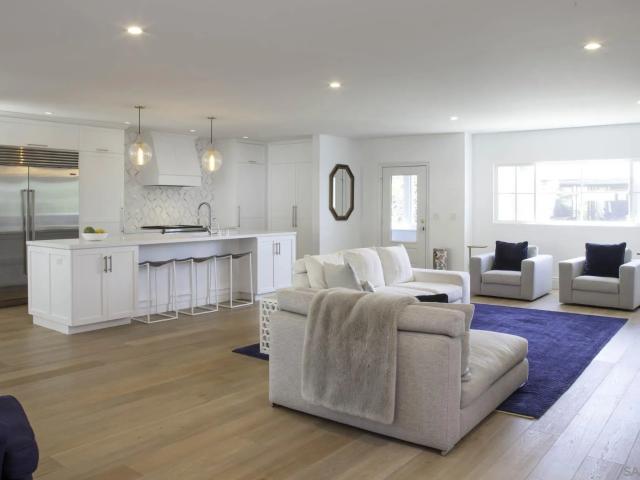 6429 Dowling Dr, La Jolla, CA 92037 | MLS #250041