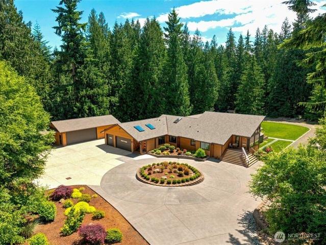 6420 nd Ave SE, Issaquah, WA 98027
