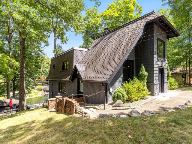 6420 Oriole Drive