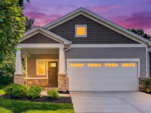 6420 Anna Grace Ln, Saint Louis, MO 63123