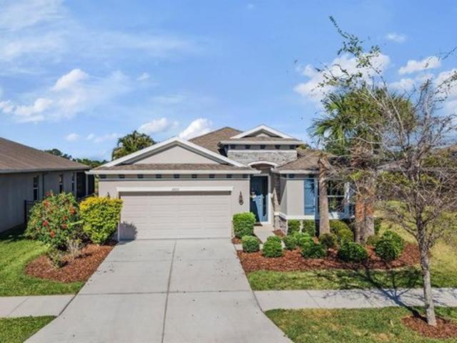 6420 Triton Ln, Apollo Beach, FL 33572