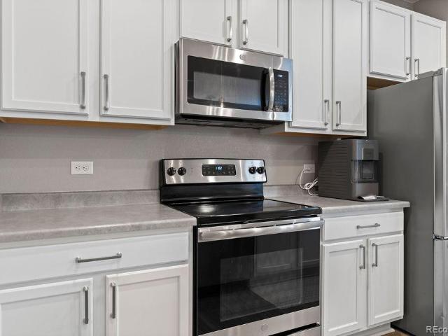 6421 Dry Fork Circle