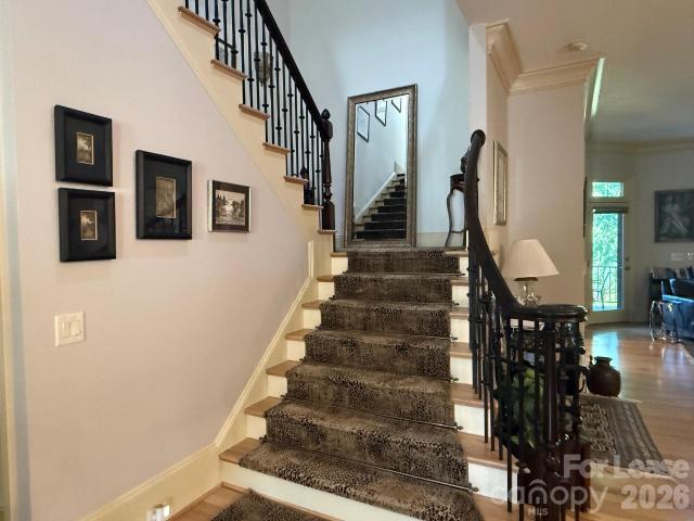 6421 Fairway Row Lane