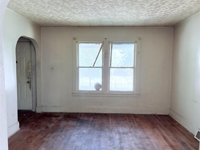 6421 Floyd Avenue