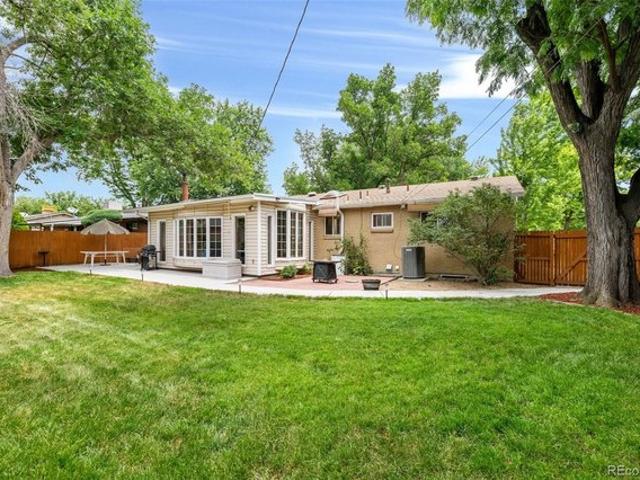 6421 Iris Ct, Arvada, CO 80004