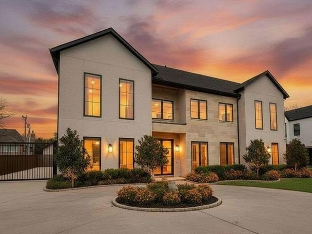 6421 Royal Ln, Dallas, TX 75230