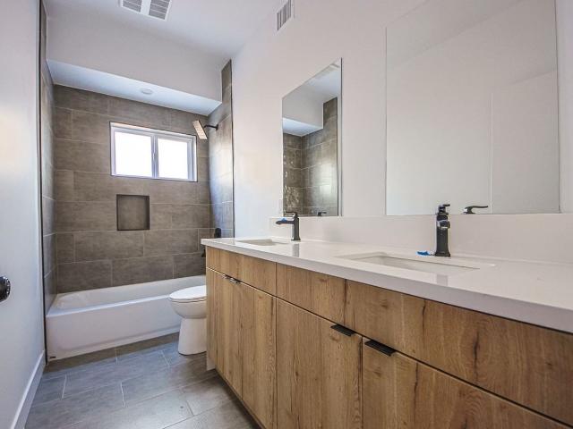 6421 Troost Avenue 4 Bedroom Apartment for Rent at 6421 Troost Ave, Los Angeles, CA 91606 Mid Town North Hollywood