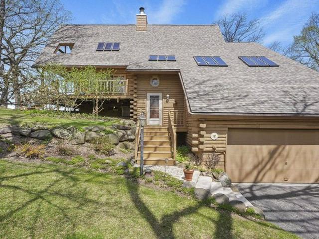 6421 Woodland Trl, Dane, WI 53529