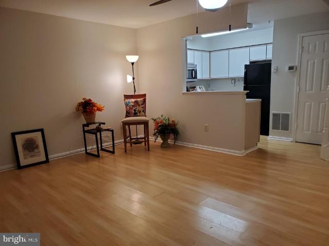 6422 Bayberry Court # 8