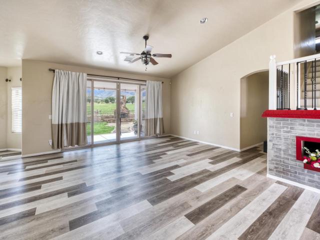 6422 E Saddlehorn Circle