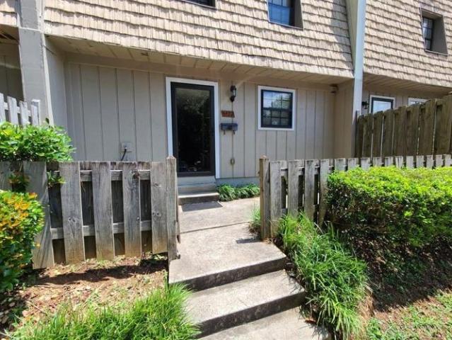 6422 Stone Way, Morrow, GA
