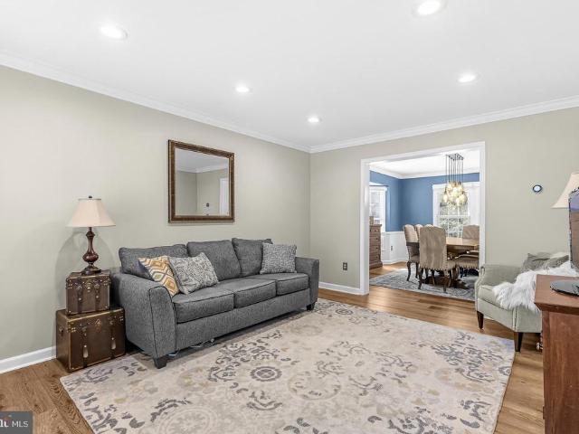 6422 Springhouse Circle