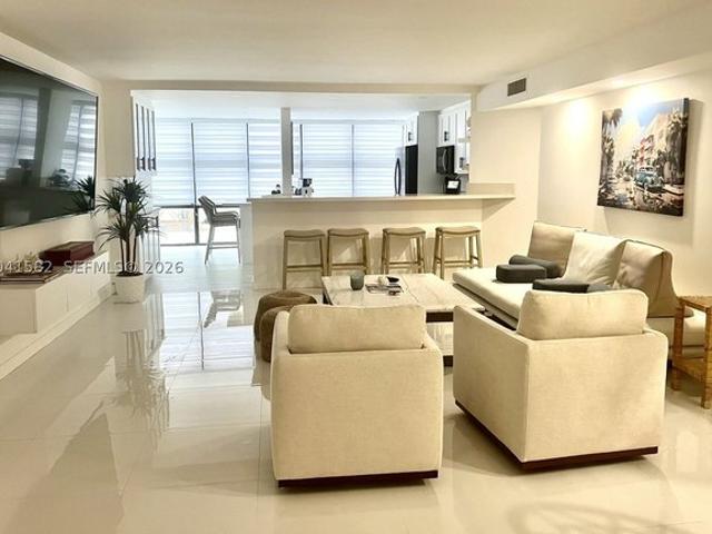 6423 Collins Ave Apt 203, Miami Beach, FL 33141