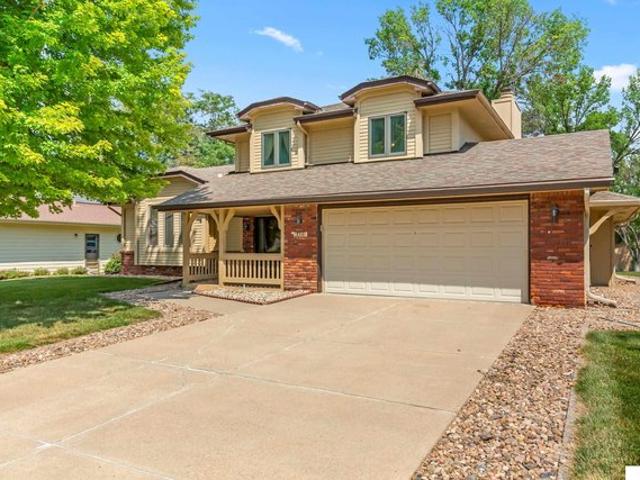 6423 S 92nd St, Omaha, NE 68127