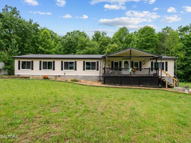 642 Daymon Cir, Crossville, TN 38572