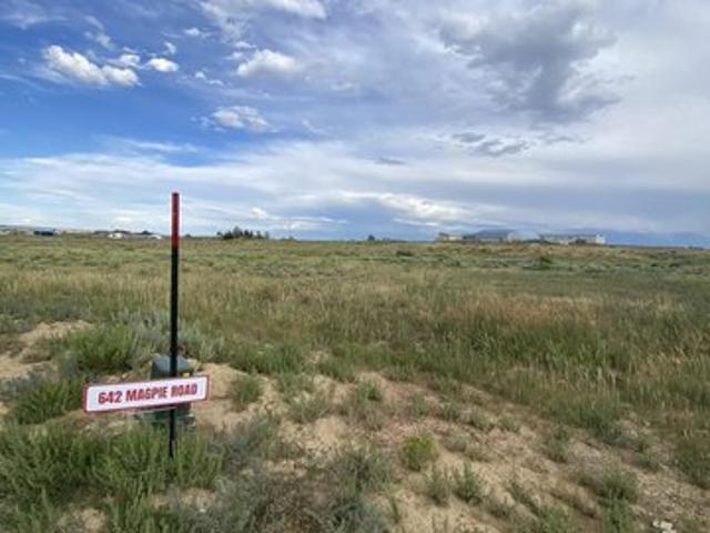 642 Magpie Rd, Lyman, WY 82937