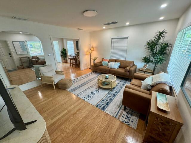642 N Oak St, Boynton Beach, FL 33435 | MLS #R11124 | Compass