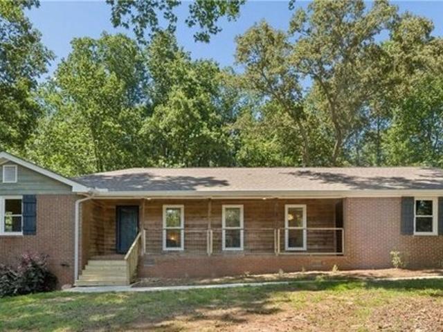 642 Sheppard Rd, Stone Mountain, GA 30083
